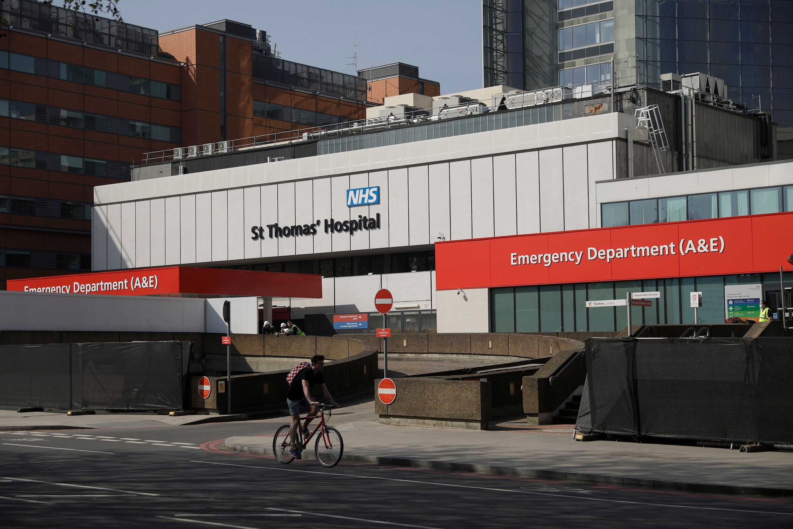UK: Prime Minister Boris Johnson Leaves Hospital, Recovering From ...